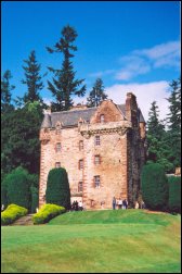 Castle tours with a private guide in the Highlands of Scotland